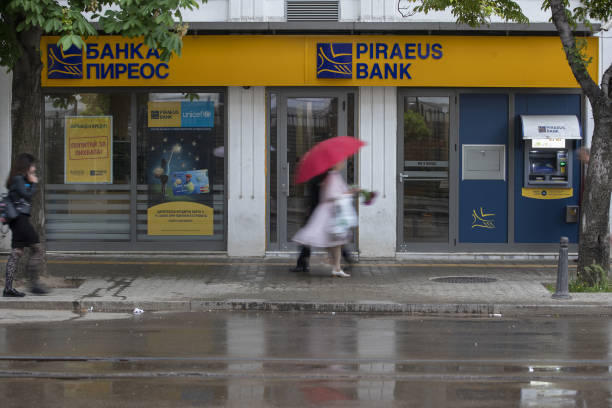 Top Banks in Greece - Overview of the Biggest Banks in Greece | Wall ...