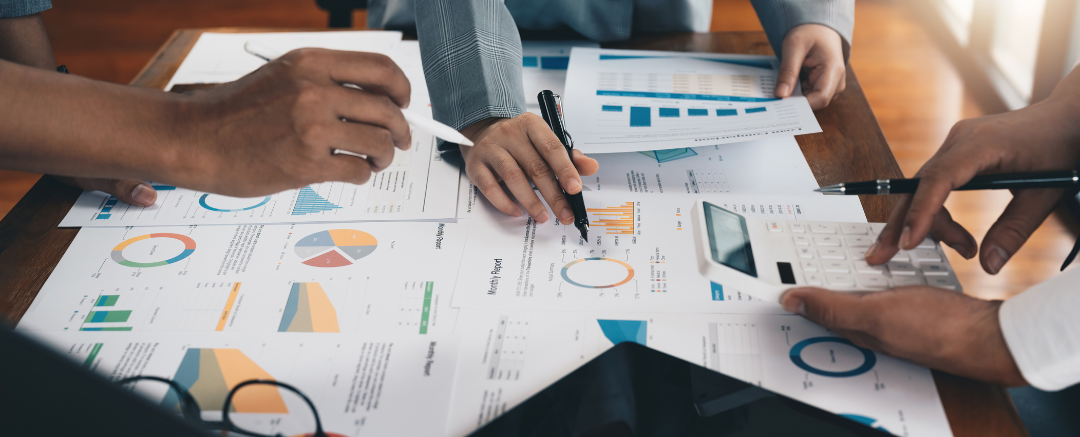 Risk Aversion - Overview, Expected Value of Gamble, Measures | Wall ...